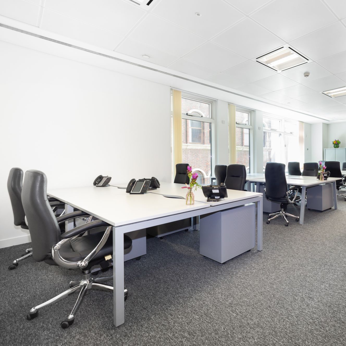 Landmark Office Space – 75 King William Street • Othership