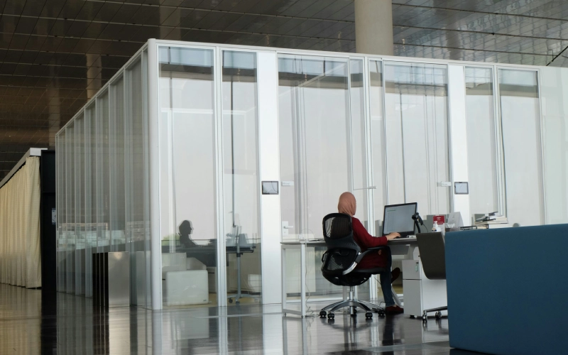 What Is Touchless Visitor Management? A Complete Guide