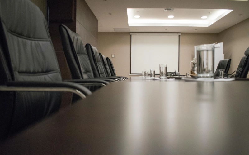 Benefits of Meeting Room Booking System for Modern Workplaces