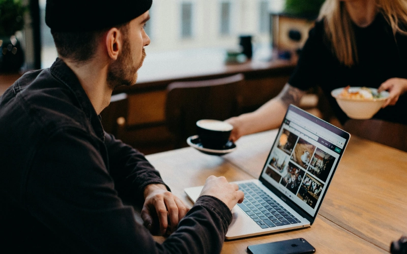 What Is Visitor Notification System? A Complete Guide