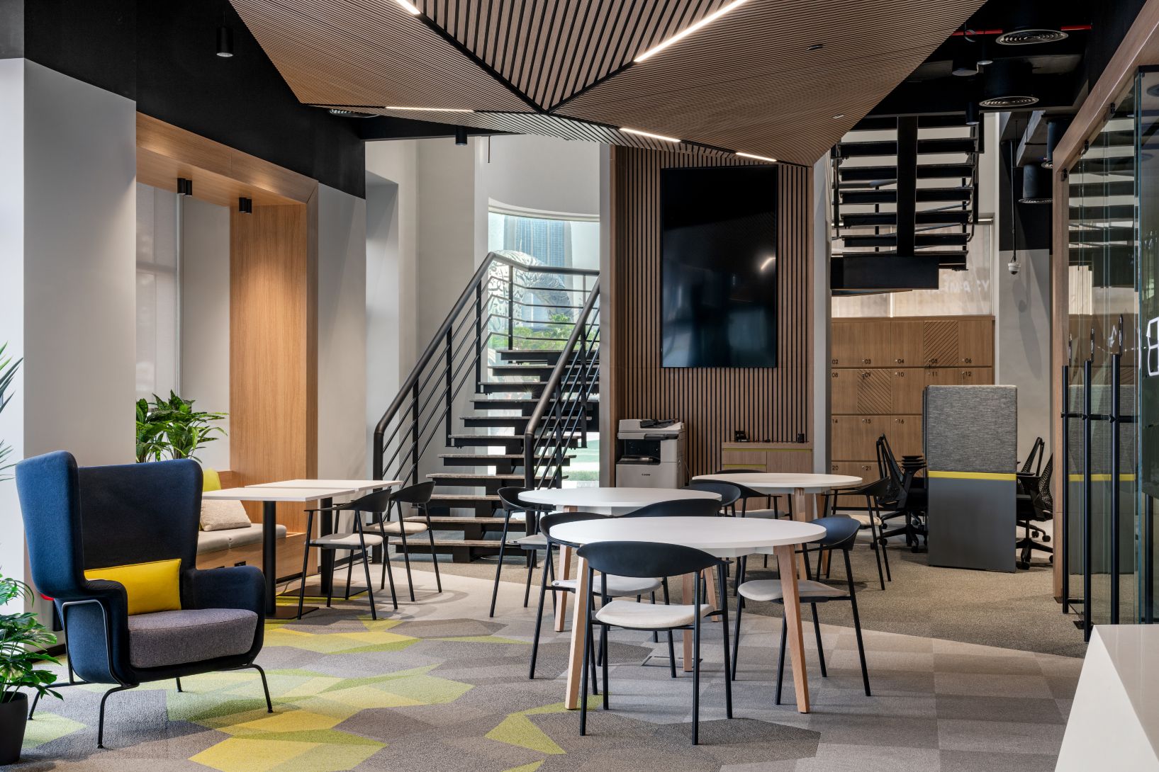 Unbox Community - API World Tower – Coworking Day Passes – Dubai